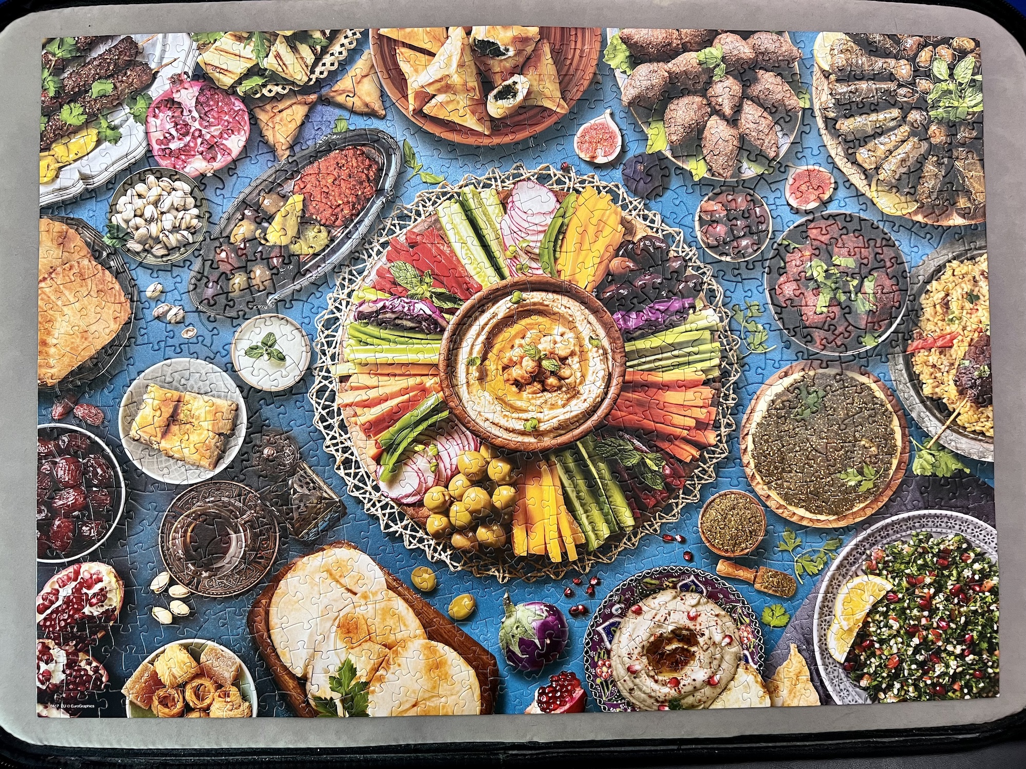 “Middle Eastern Table” by Eurographics (1000 pieces) – Puzzling Beats
